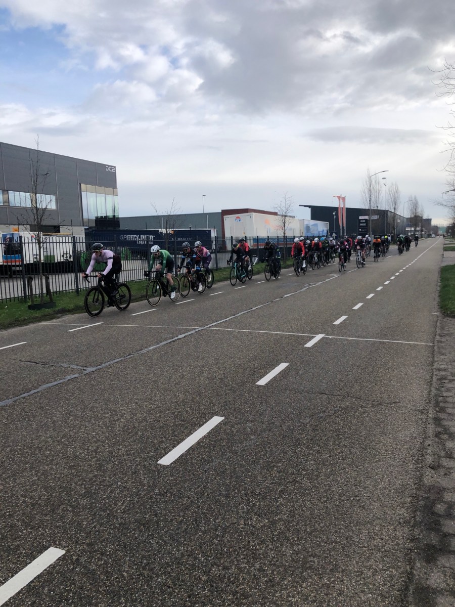Sam Cordy wint derde trainingsrit – De Pedaalridders